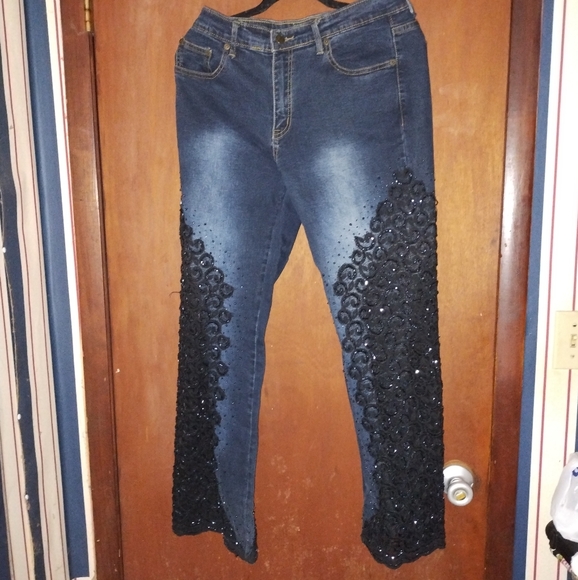 sassy Thai women | Jeans | Sassy Thai Womens Vintage Blue Black Beaded ...